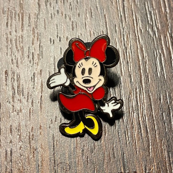 Disney | Accessories | Disney Parks Minnie Mouse Stylized Cutie ...